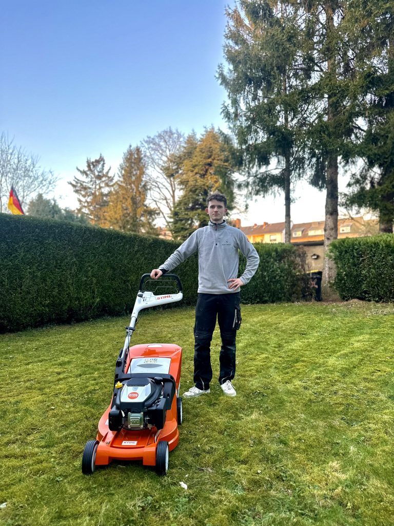 Adam's Service Gebäudedienste - Objektpflege